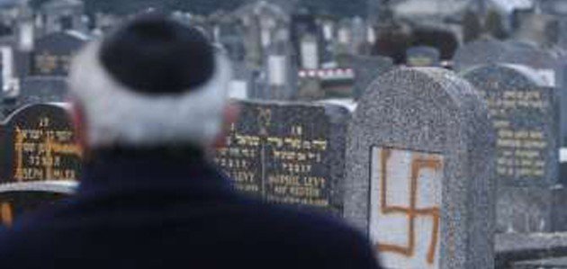 Holocaust Remembrance Day learning resources | PBS News Hour Classroom
