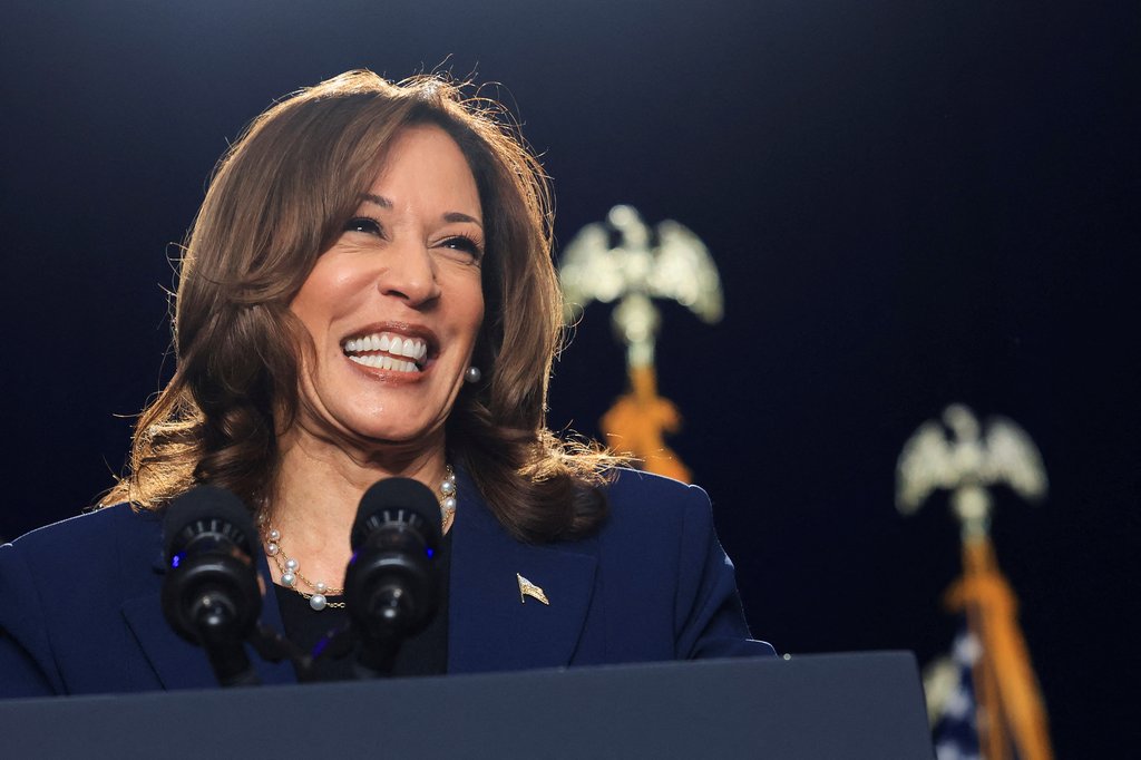 Democrats endorse Kamala Harris for presidential run | PBS News Hour ...