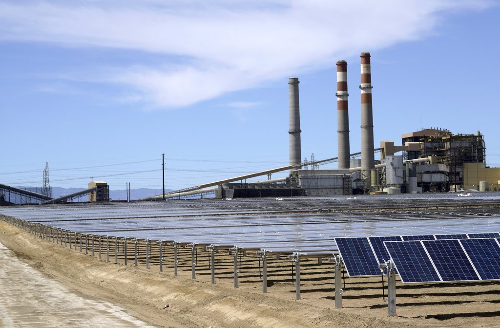 Electric grid faces political roadblocks as it struggles with data ...